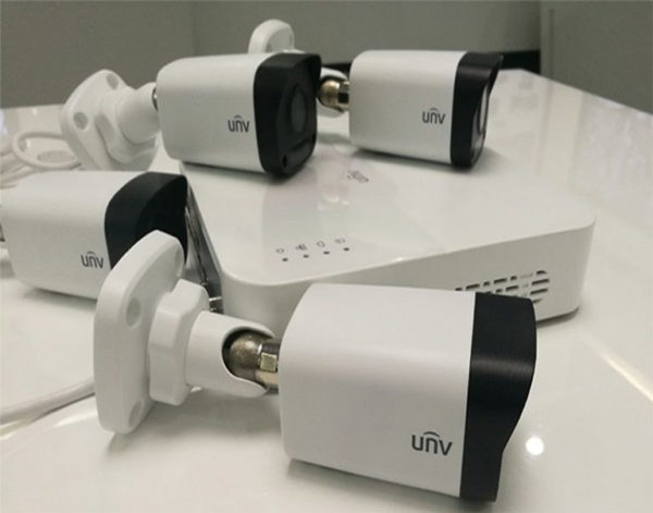Bộ KIT 4 camera IP thân UNV POE 2.0MP - Giải pháp và thiết bị thông minh